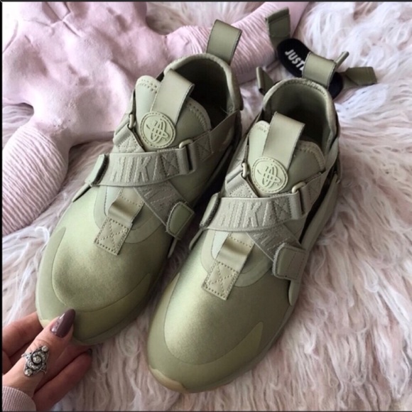 Nike | Shoes | Nwt Nike Huarache City Rare | Poshmark